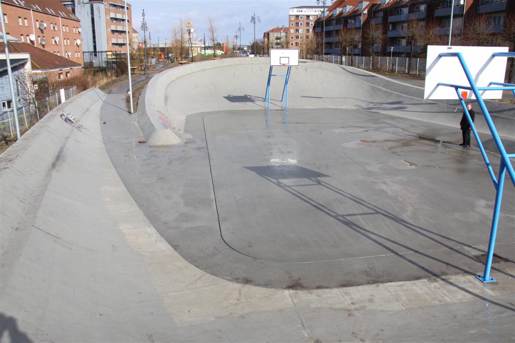 Faldunderlag tilbydes i hele Norden | Til legepladser